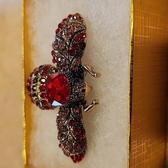 Unbranded | Jewelry | Bee Brooch Redblkpinkcrystals Gold Stunning High ...